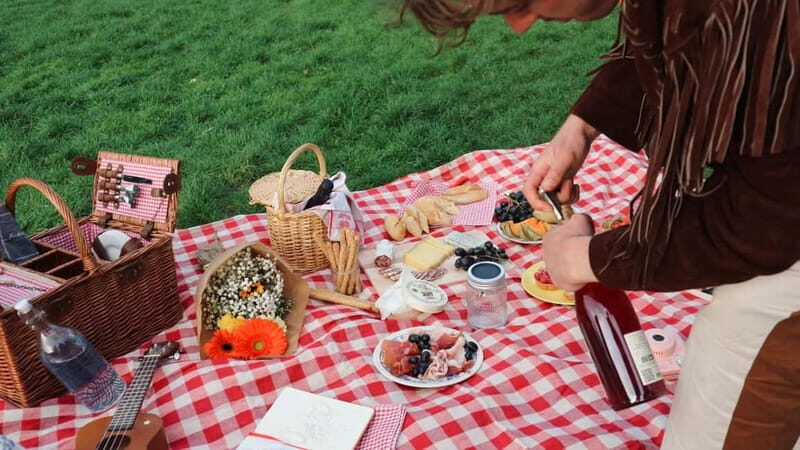 Paris: Parc Buttes-Chaumount Hidden Gems Picnic - Key Points