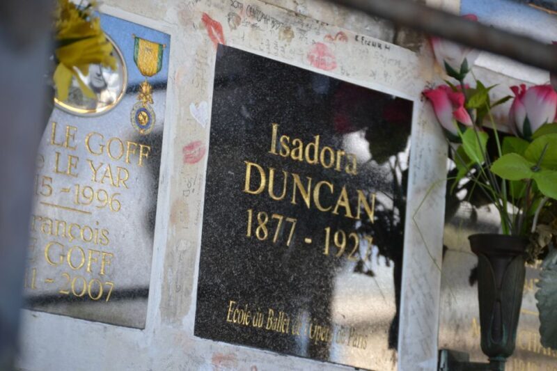 Paris: Père Lachaise Cemetery Private Tour - Authentic Experiences and User Feedback