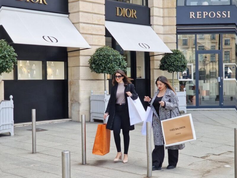 Paris: Personal Shopper Experience with a Fashion Expert - What Makes This Experience Stand Out?