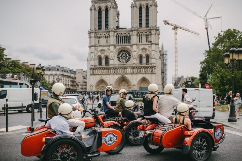 Paris Photo Shoot, Love and Family - Discovering the Charm of the Paris Photo Shoot, Love and Family Experience
