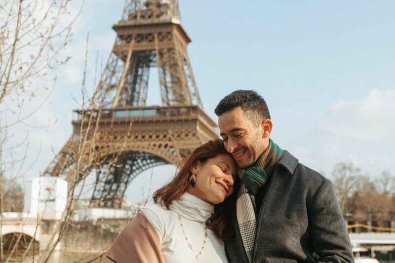 Paris: Photoshoot at the Eiffel Tower / Arc de Triomphe - Key Points