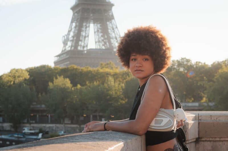 Paris Portrait Photoshoot at the Eiffel Tower - The Sum Up