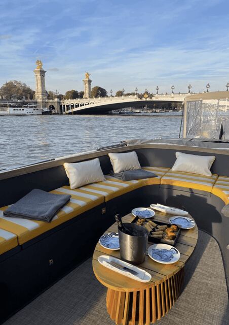 Paris : Prestige cruises on the Seine - Key Points