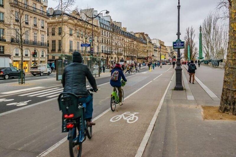Paris : Private Bike Tour With A Guide - An Authentic Look at Paris’s Most Famous and Hidden Corners