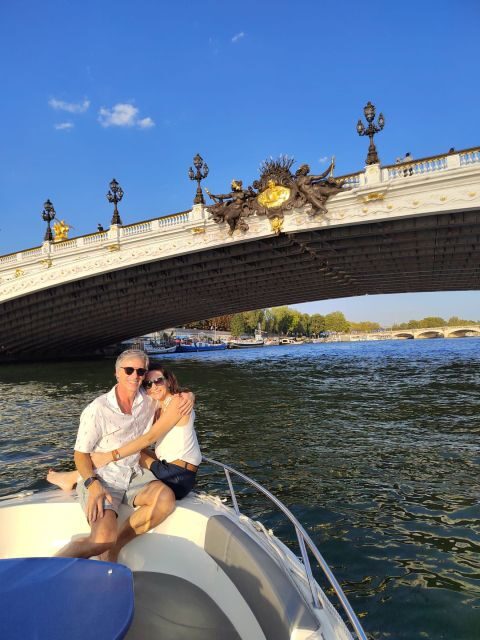 Paris private boat Seine River start near Eiffel Tower - Is It Worth The Price?