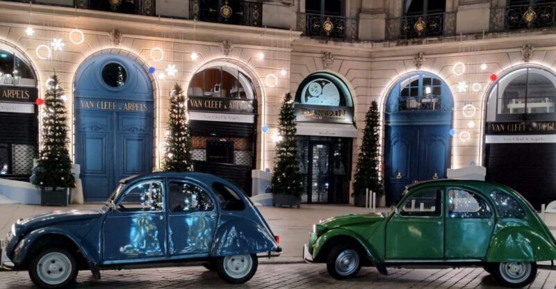 Paris: Private Christmas lights tour in Citroën 2CV 2h - Who Will Love This Tour?