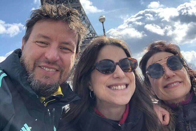 Paris : Private Custom Walking Tour with A Guide (Private Tour) - Key Points
