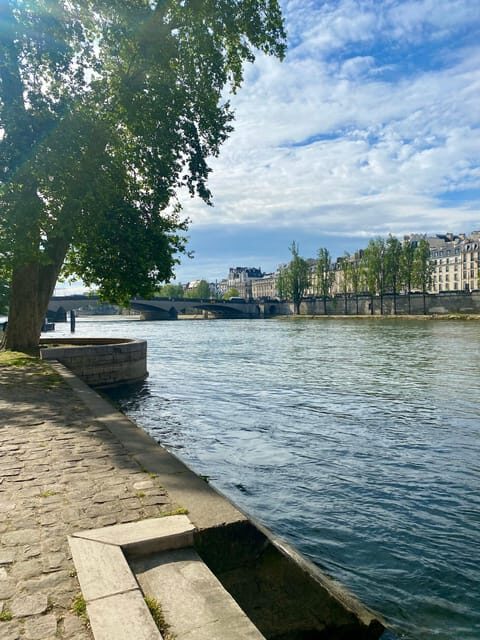 Paris: Private Early Morning City Walking Tour - A Detailed Look at the Tour Experience