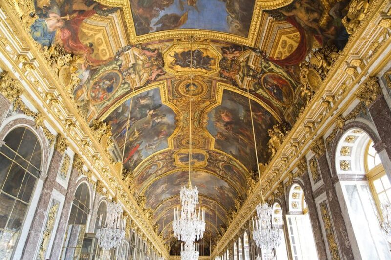 Paris: Private excursion to the Palace of Versailles - An Authentic Taste of Versailles in Half a Day