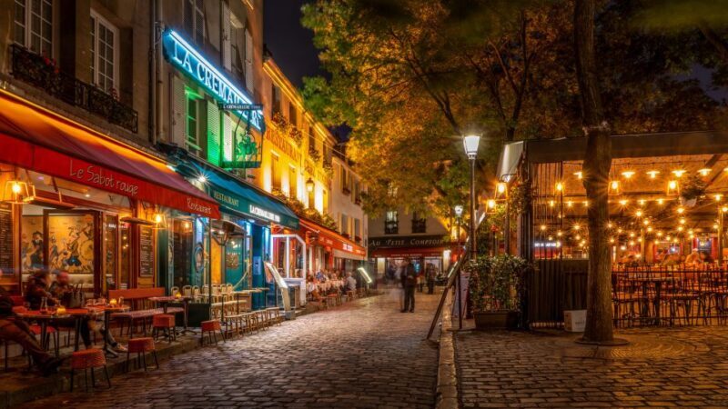 Paris: Private Guided Tour of the Charming Montmartre - Exploring Montmartre: A Personal Path Through Paris’ Artistic Heart