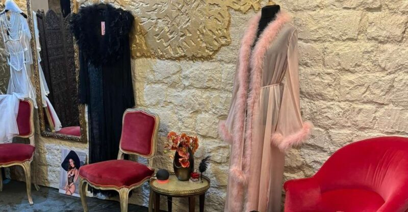 Paris: Private Lingerie Fitting activity - Breaking Down the Experience