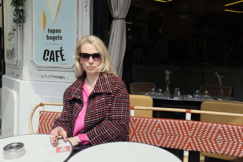Paris: Private Marais District Photoshoot Plus 1 Polaroid - Who Will Love This Experience