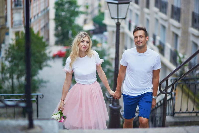 Paris: Private Montmartre Photoshoot with Parisian Charm - Authentic Montmartre with a Professional Touch