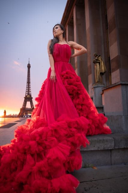 Paris: Private Photoshoot Near the Eiffel Tower - The Value and Cost