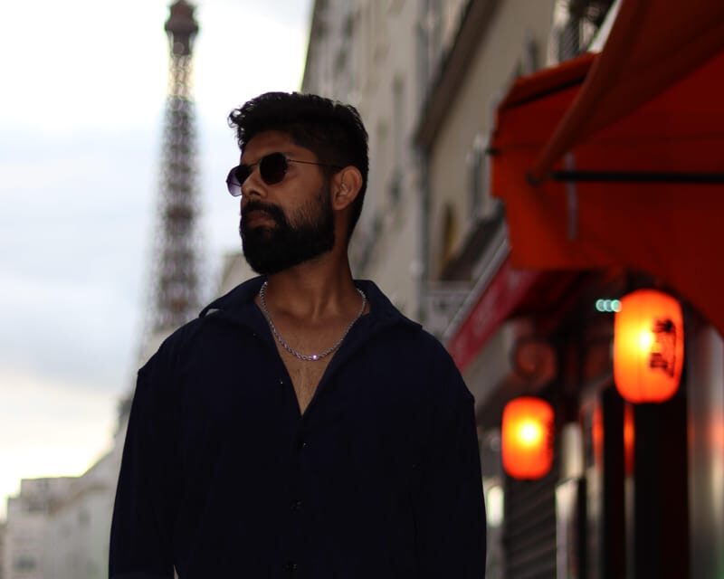 Paris: Private photoshoot with a Professional - Practical Details and Considerations