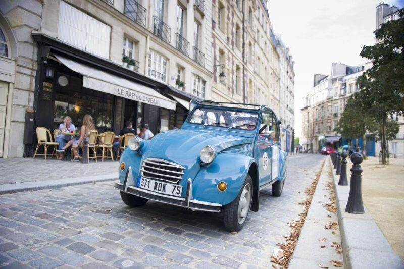 Paris: Private Sightseeing Tour in Citroën 2CV - The Experience in Action