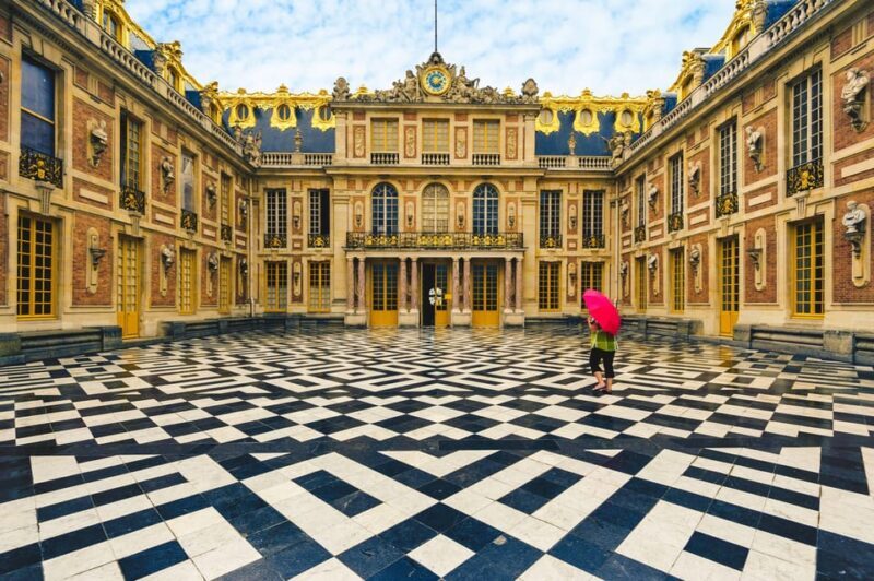 Paris: Private Versailles & Estate Marie Antoinette Day Trip - Why Choose a Private Tour to Versailles?
