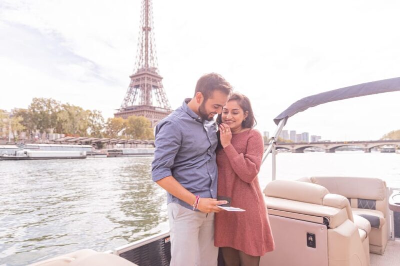 Paris Proposal / Private River Cruise + Photographer 1h - A Romantic Voyage: Reviewing the Paris Proposal / Private River Cruise + Photographer