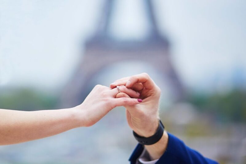 Paris: Romantic Photoshoot for Couples - The Cost-Value Balance