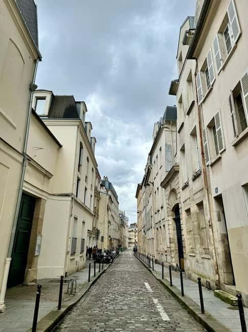 Paris: Saint-Germain. The luxury+intellectual side of Paris. - Authentic Experiences That Resonate
