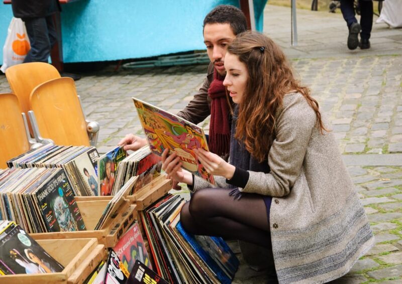 Paris: Saint Ouen Flea Market Guided Tour - The Breakdown of the Itinerary