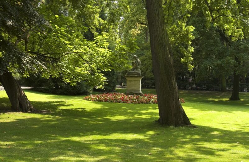 Paris Secret Gardens 1.30 hour long Walking Tour - Is This Tour Worth It?