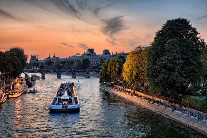 Paris: Seine River Cruise with Meringue or Hot Chocolate - In-Depth Look at the Itinerary