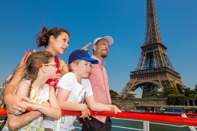 Paris Seine River Sightseeing Cruise by Bateaux Mouches - An In-Depth Look at the Experience