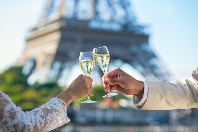 Paris Seine River Sightseeing Cruise by Bateaux Mouches - The Sum Up