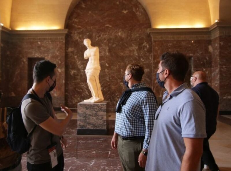 Paris: Semi-Private Tour of the Louvre Museum and Mona Lisa - FAQ
