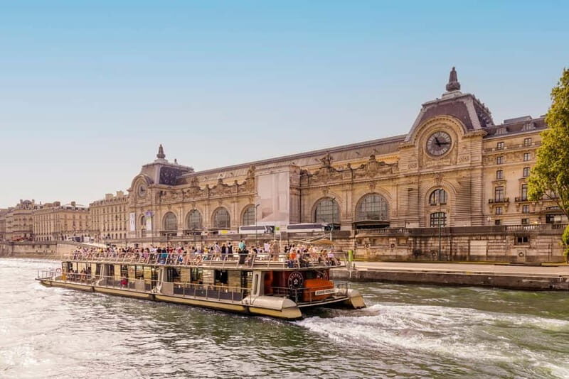 Paris: Sightseeing Cruise with 'Les Incollables' Quiz - Discover Paris from the Water: A Family-Friendly Seine Sightseeing Cruise with Les Incollables Quiz