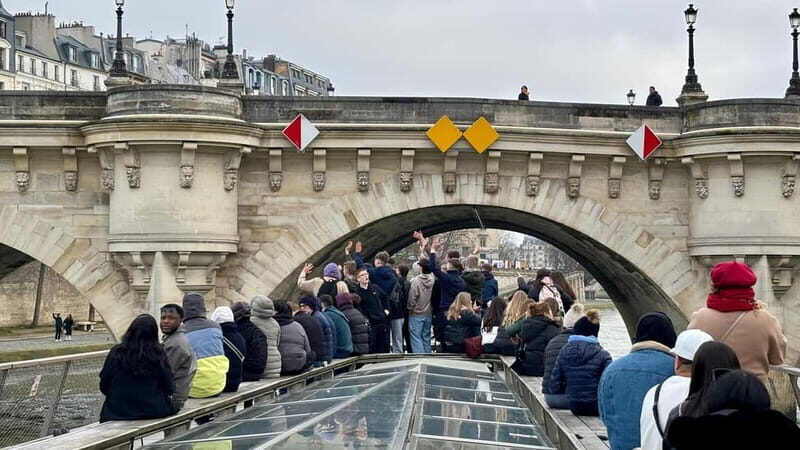 Paris: Sightseeing Cruise with 'Les Incollables' Quiz - FAQ