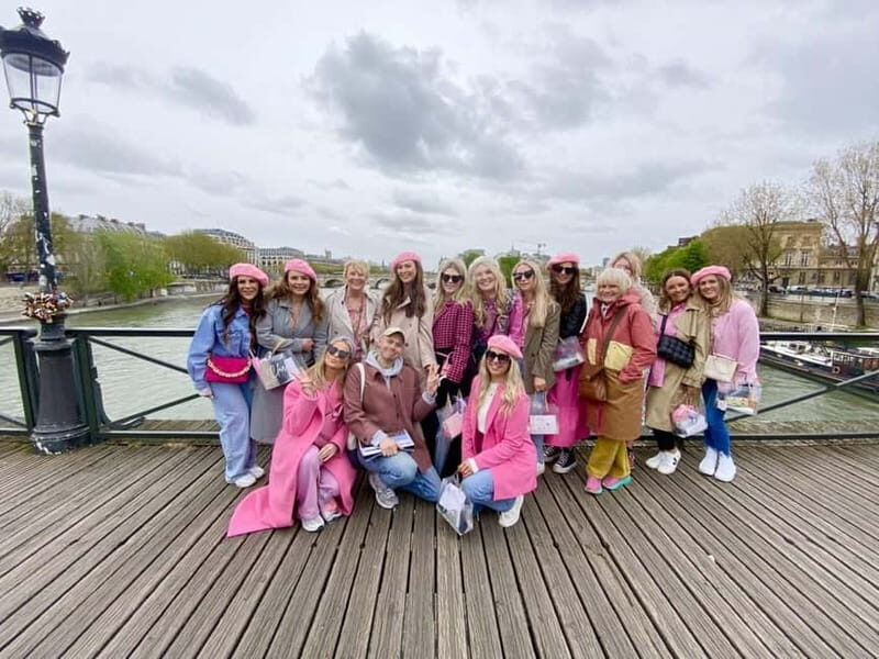 Paris through Emilys eyes - Key Points