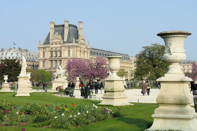 Paris Top Attractions & Hidden Gems around your Hotel Private Orientation Tour - FAQs