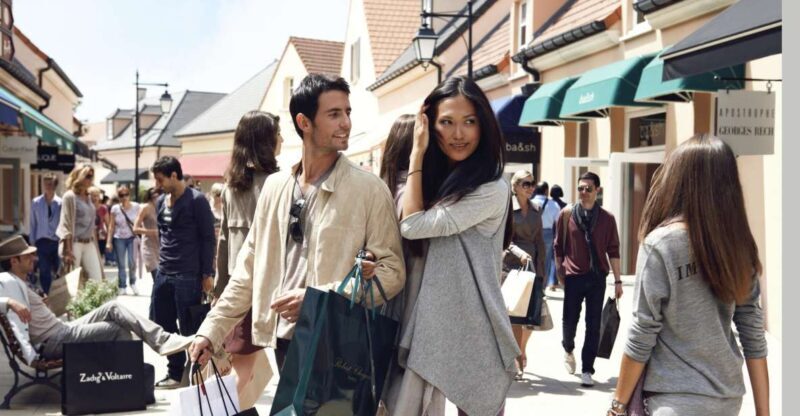 Paris: Vallée Village Outlet Shopping Day - Key Points