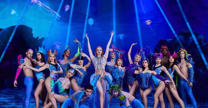 Paris: VIP Dinner and Cabaret Show at Paradis Latin - Introduction