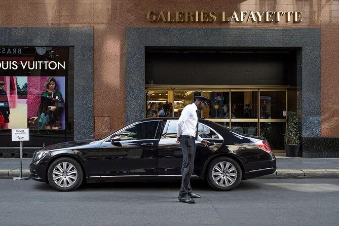 Paris VIP Shopping Experience with Lounge Access, Lunch and Transfer - FAQs