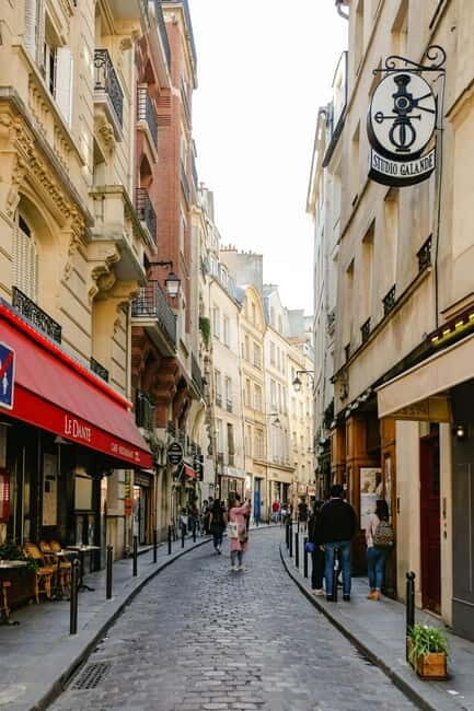 Paris: Welcome to Paris Group Walking Tour - Authentic Experiences & Genuine Feedback