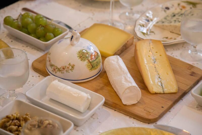 Paris: Wine and Cheese Tasting with a Chef Sommelier - An In-Depth Look at the Experience