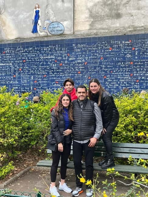 Paris:Private Full-Day Tour with Local Guide English/Español - Lunch and Time for Exploration