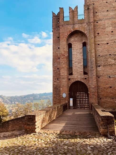 Parma private guided city tour - Exploring the Sights of Parma in Depth