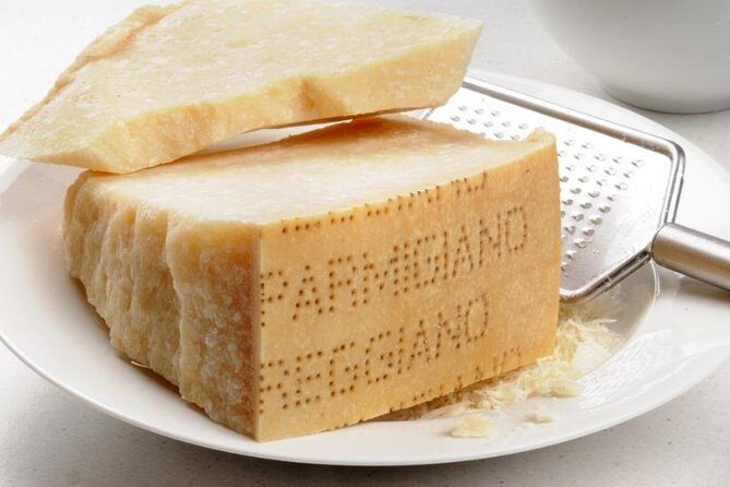 Parmigiano-Reggiano Cheese Factory Small group Tour From Parma - Key Points