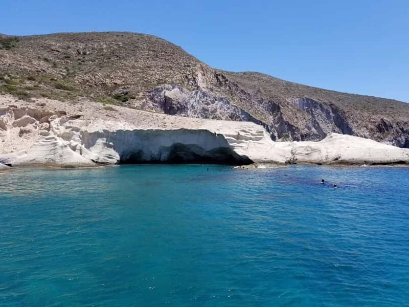 Paros: Signature 4-hour tour of Paros-Antiparos - The Experience with the Crew