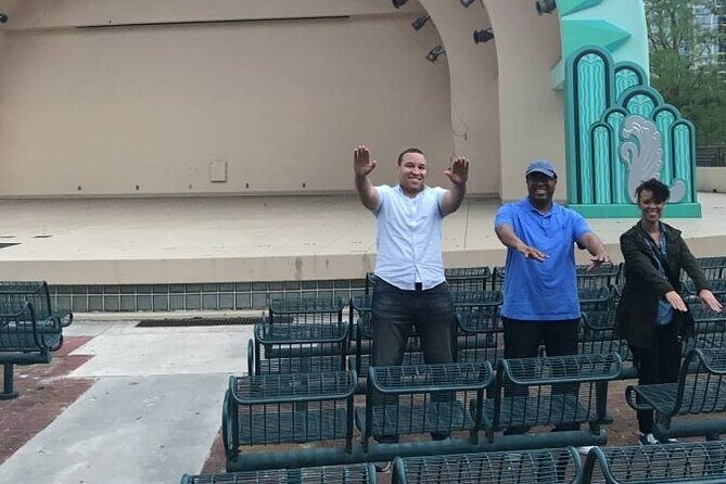 Participate in a Fun Scavenger Hunt in Orlando by Wacky Walks - Key Points