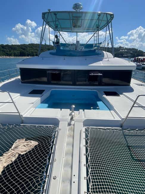 Party boat Catamaran: Lunch Drinks & Jacuzzi Puerto plata - FAQ