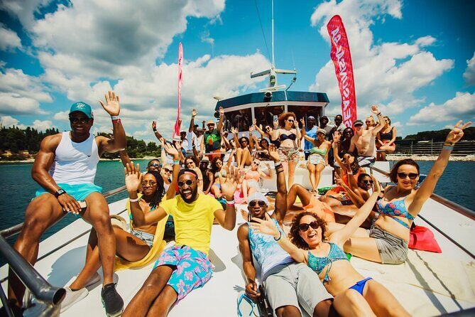 Party Boat Cruise & Open Bar with Snorkeling in Punta Cana - Key Points