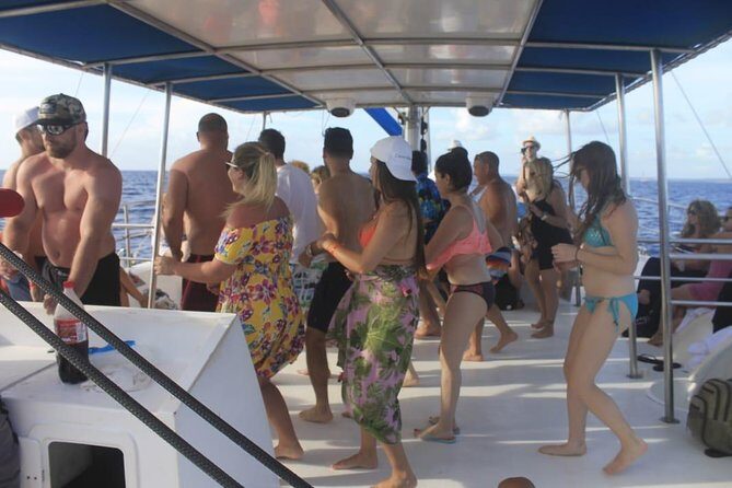 Party boat in Catamaran with Open Bar Only Adults + Snorkeling - Who This Tour Is Best For