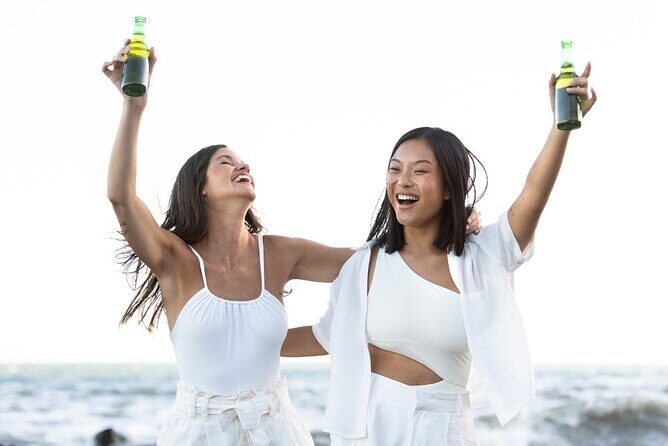 Party on board 2-hour cruise with DJ and open bar - Practical Tips