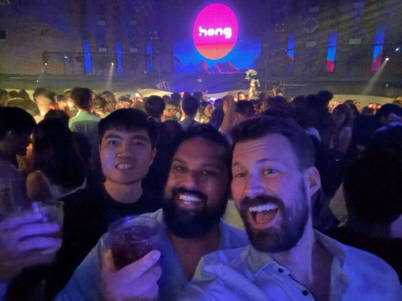 Party Singapore Bespoke Pub Crawl - Key Points