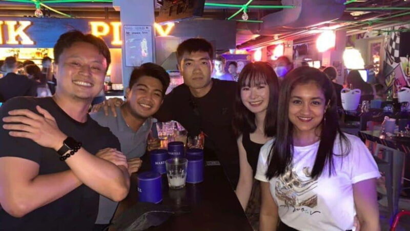 Party Singapore Bespoke Pub Crawl - The Value for Money